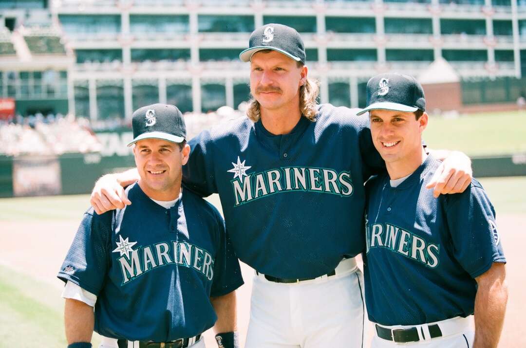 Mariners' Edgar Martinez almost hits baseball to train tracks during ...