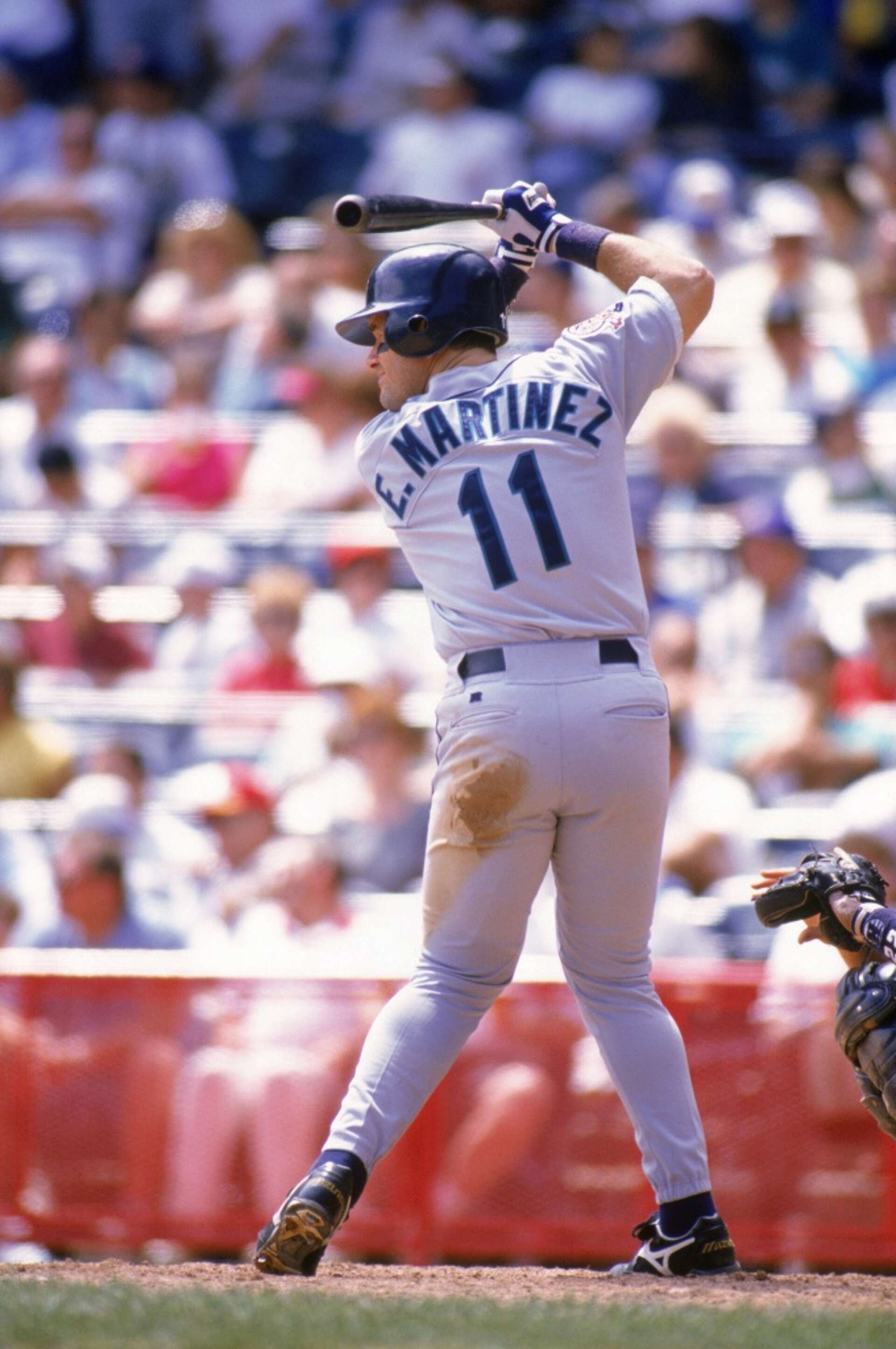 Mariners' Edgar Martinez almost hits baseball to train tracks during ...