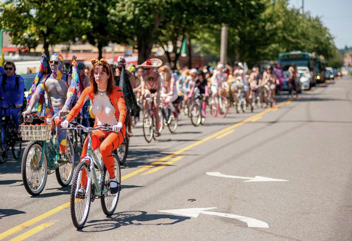 Fremont Solstice Parade-goers celebrate longest day nude