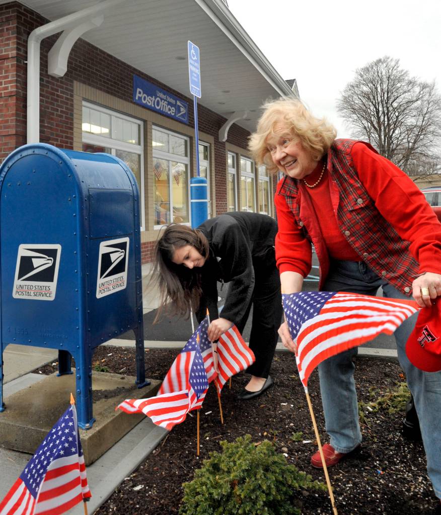 Fans of Hawleyville Post Office turn up early to celebrate
