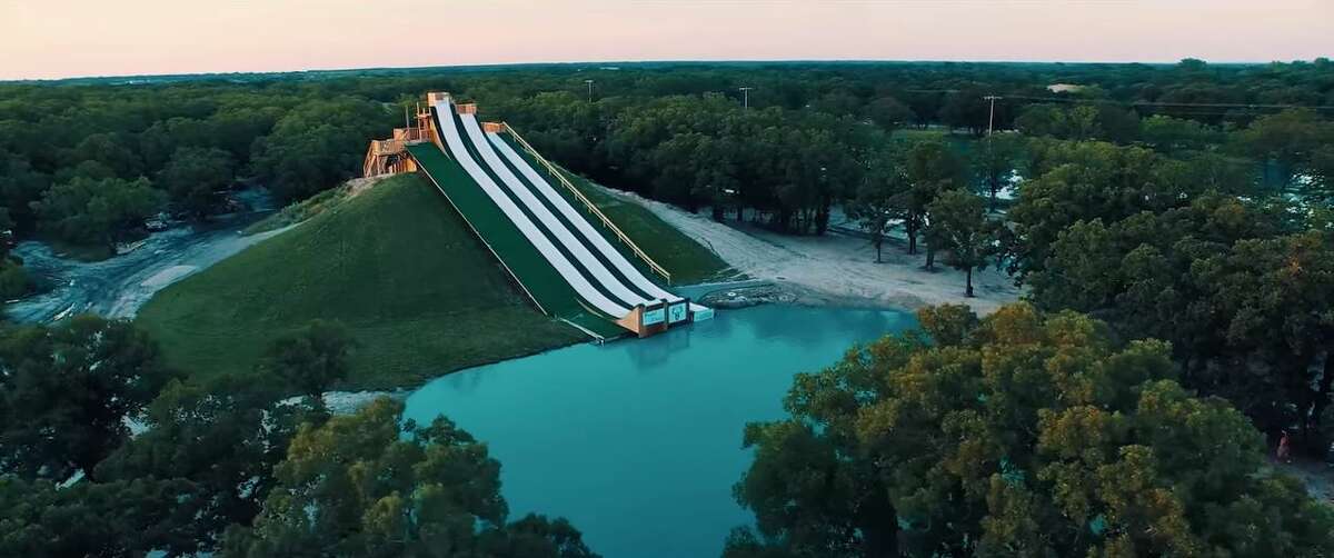 Viral video shows amazing Texas water slide in all its 'Royal' glory