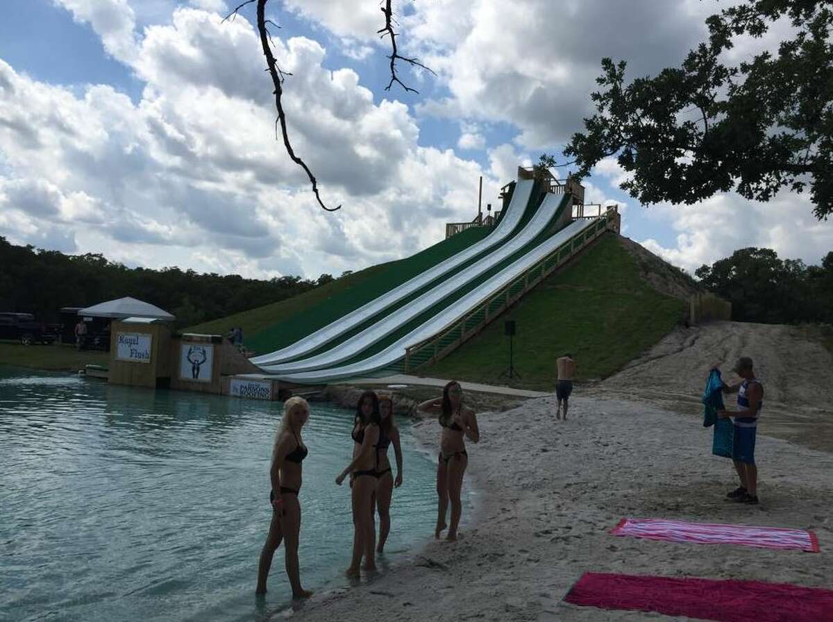 Viral video shows amazing Texas water slide in all its 'Royal' glory