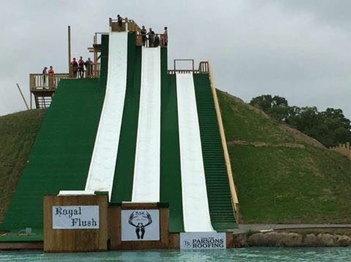 Viral video shows amazing Texas water slide in all its 'Royal' glory