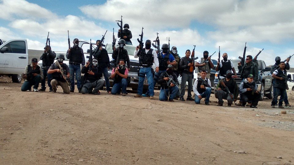 Leaked behind-the-scenes photos of La Linea