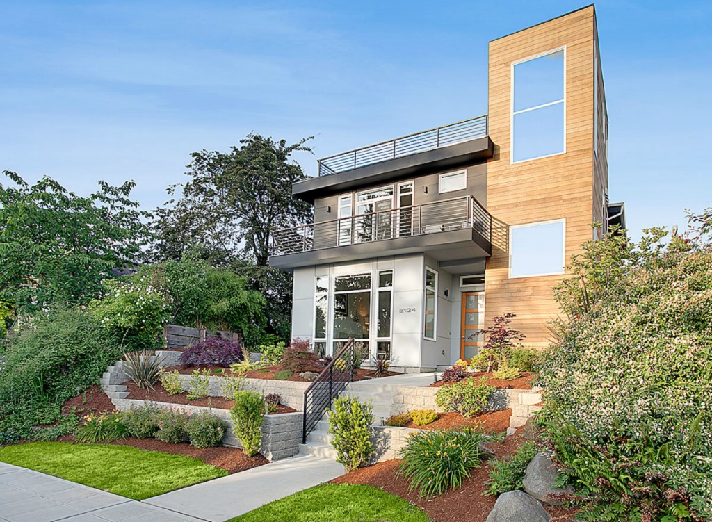 Real Estate Spotlight: Modern West Seattle Beauty