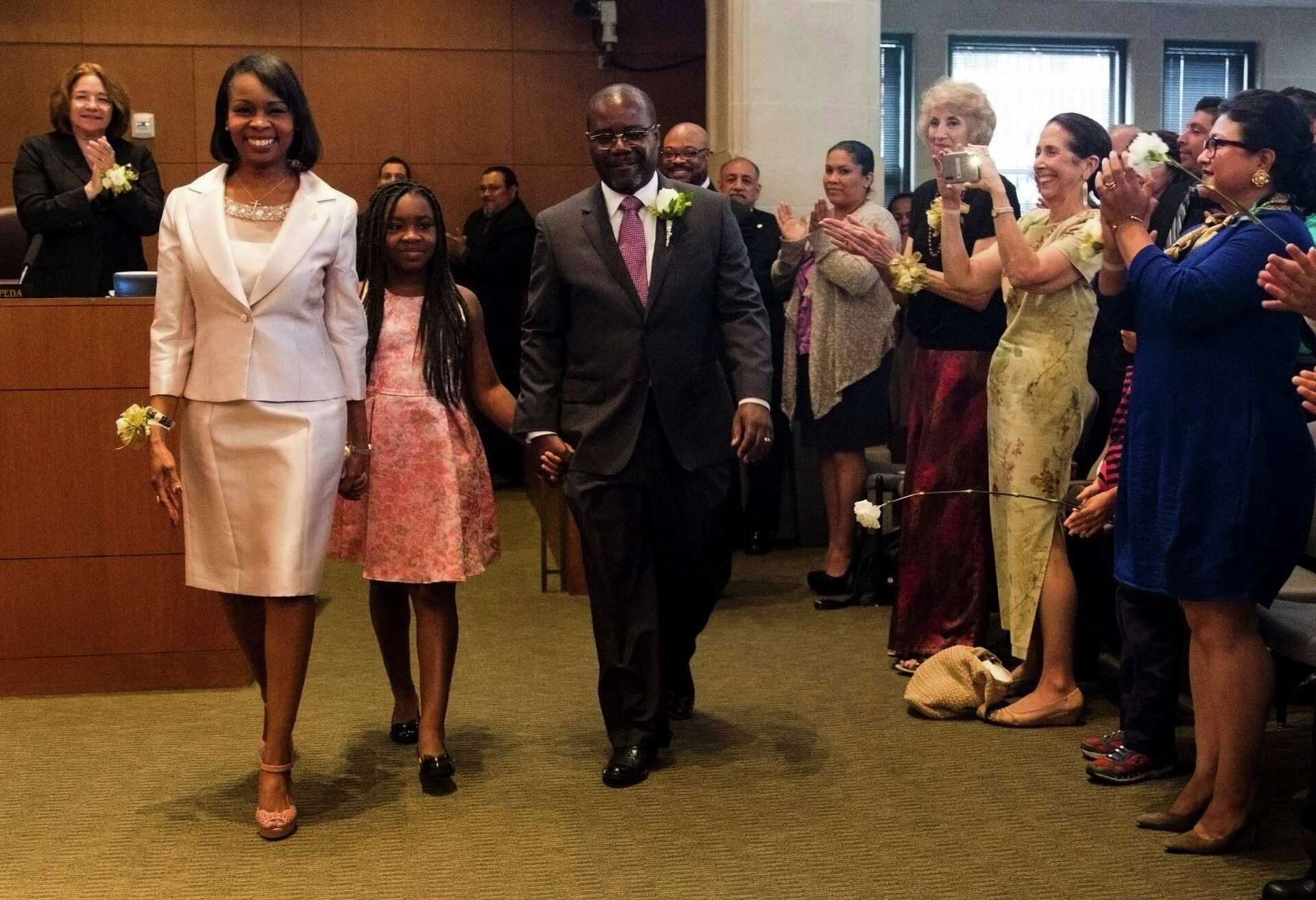 Taylor calls for voter engagement, unity in historic inauguration