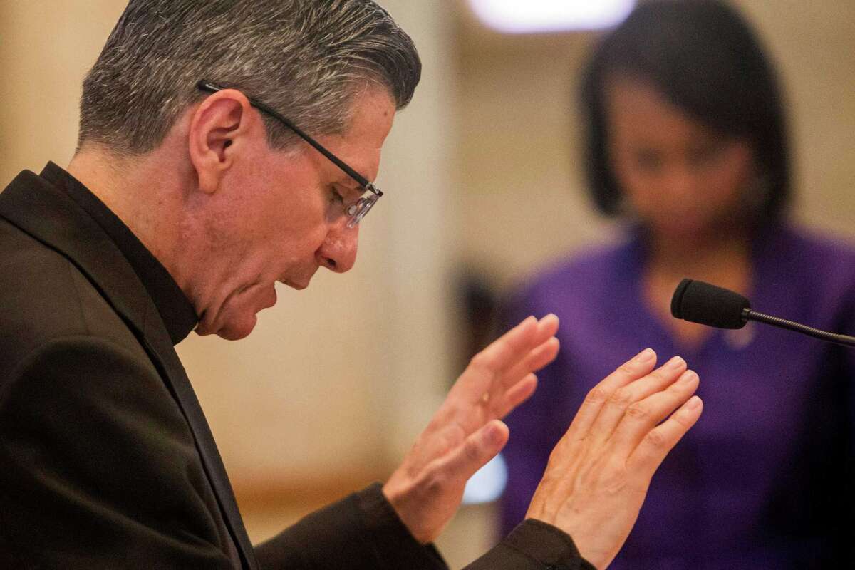 Taylor calls for voter engagement, unity in historic inauguration