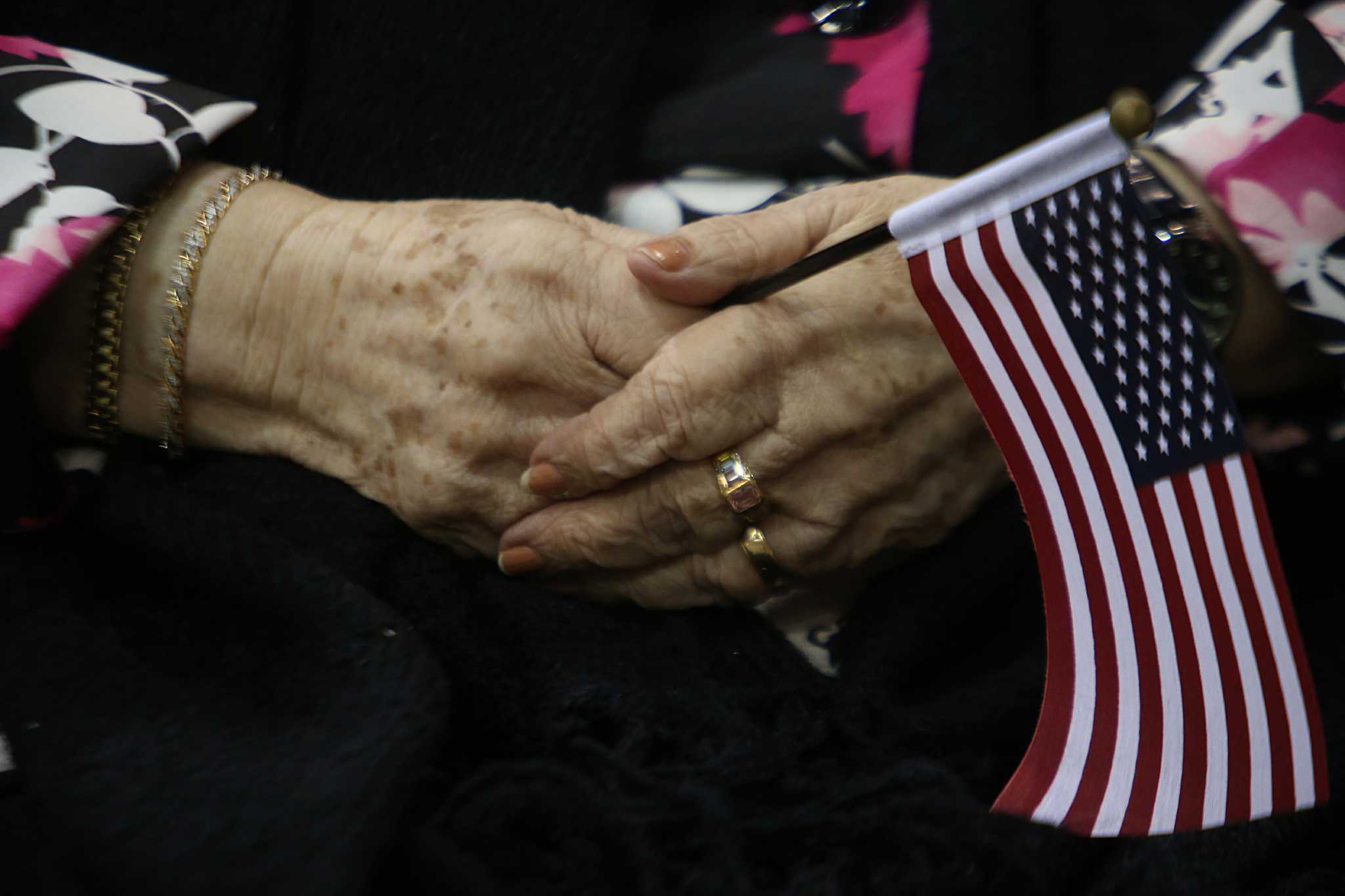 Ceremony welcomes new US citizens