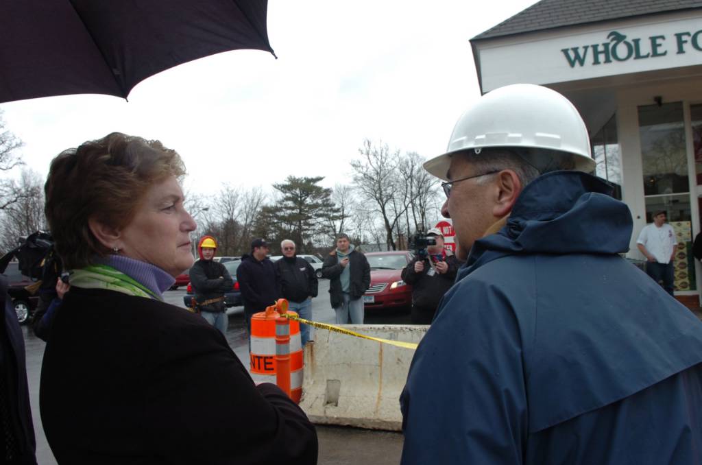CL&P expects 99 percent of power restored by Thursday night