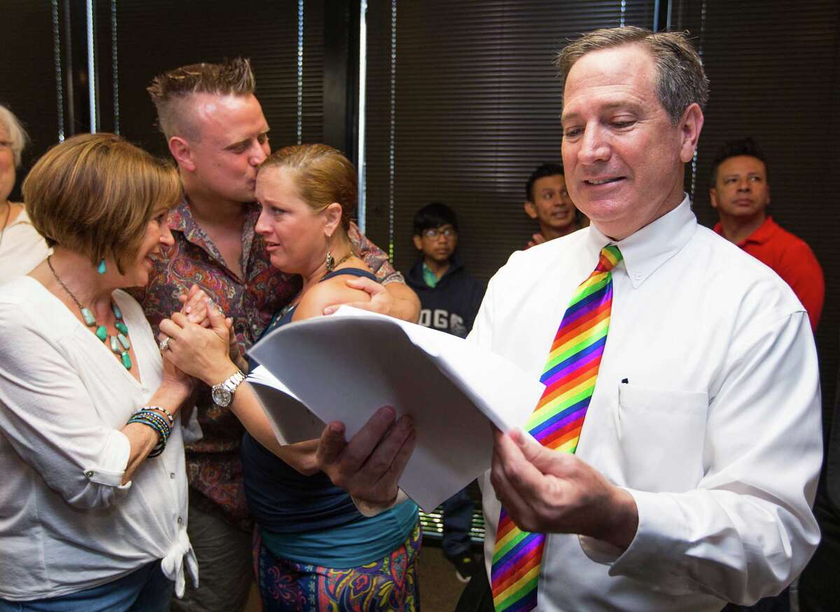 Abbott tells agencies to prioritize religious freedom in wake of same ...