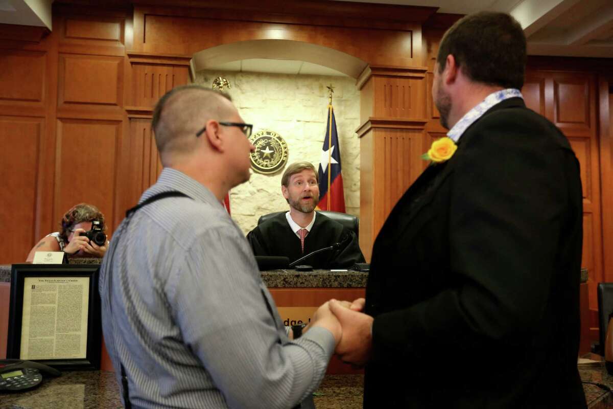 Report: Cruz suggests states can ignore gay marriage ruling