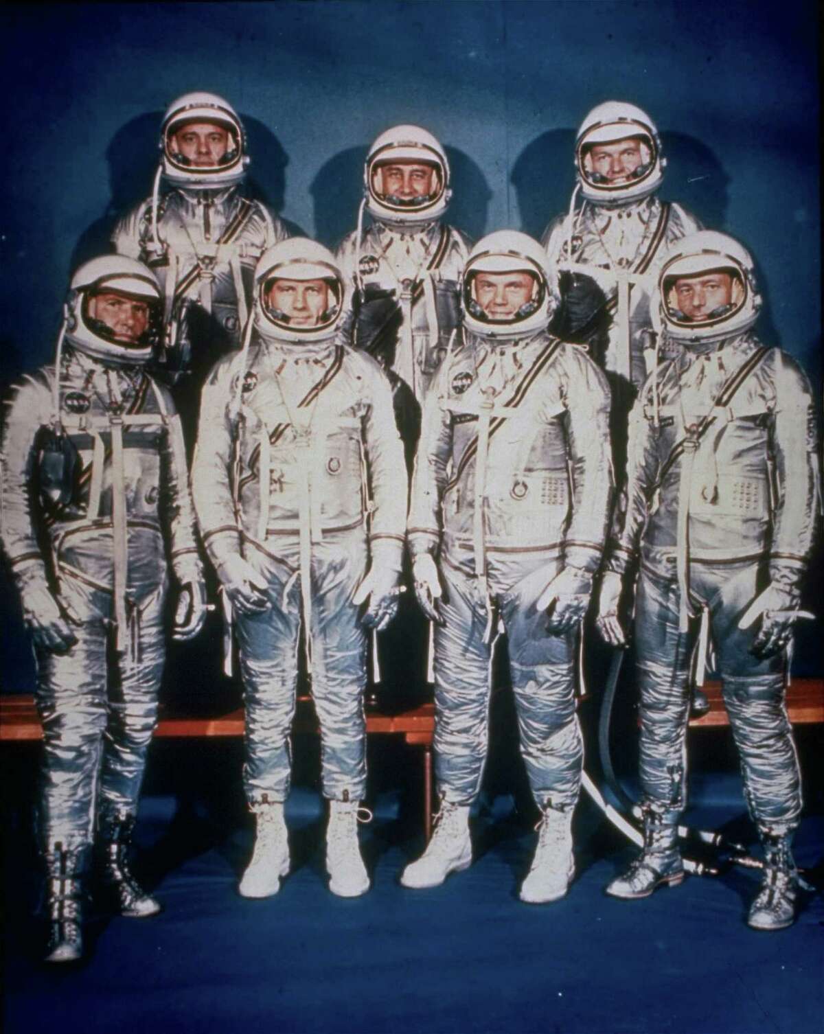 As early astronauts die, foundation looks beyond them for support