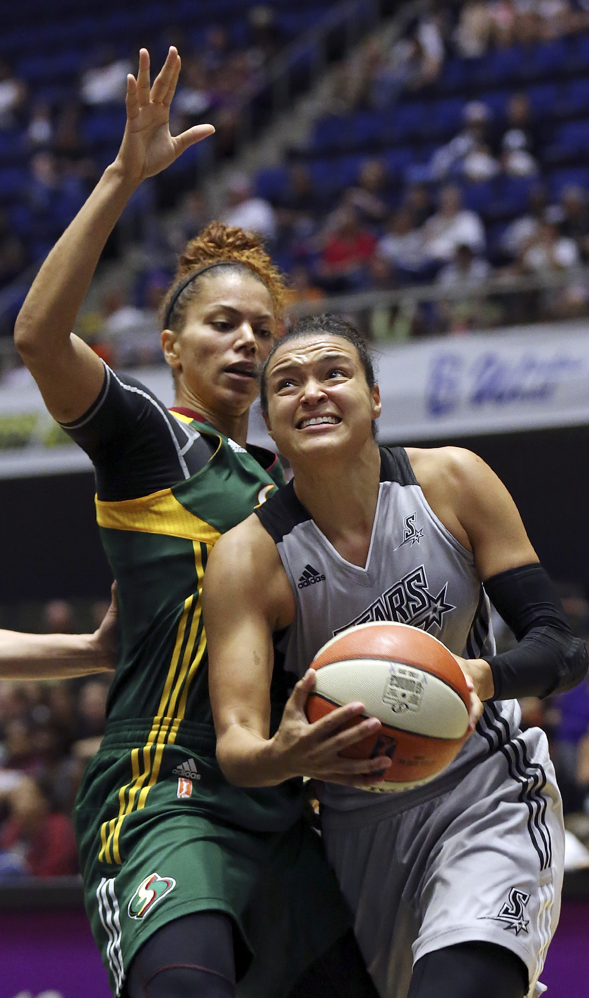 WNBA preview: Stars at Los Angeles