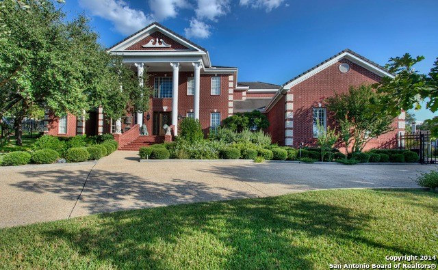 Celebrate the Fourth with a tour of colonial homes in Texas