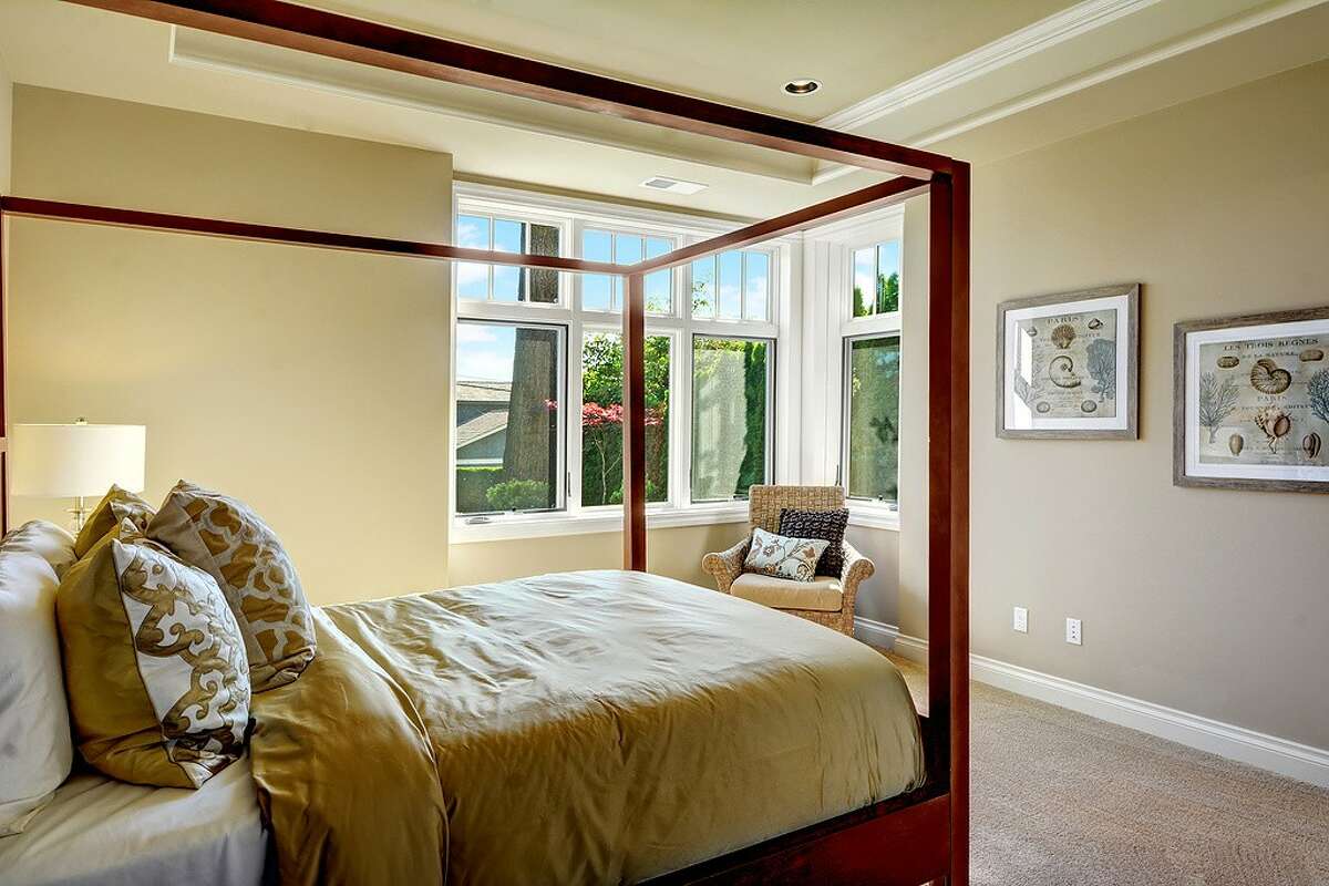 For sale: Felix Hernandez's home