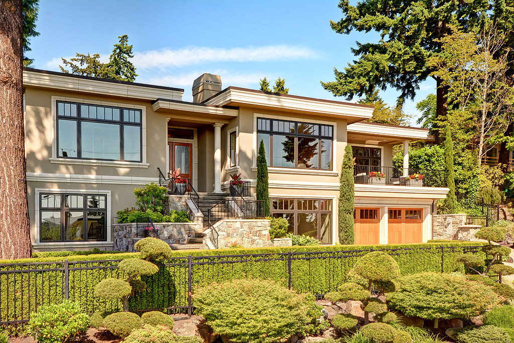 For sale: Felix Hernandez's home