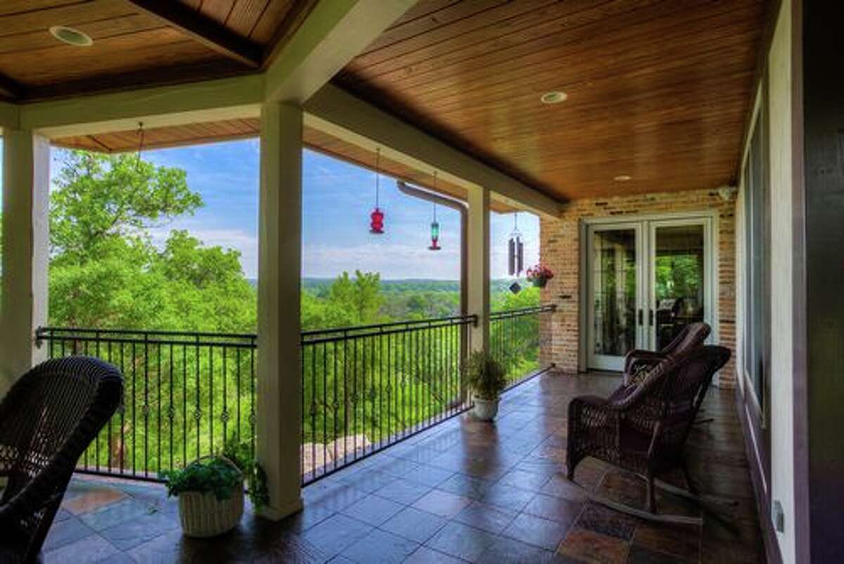 Beautiful ranch in 'golden triangle of the Hill Country' listed for $18 ...