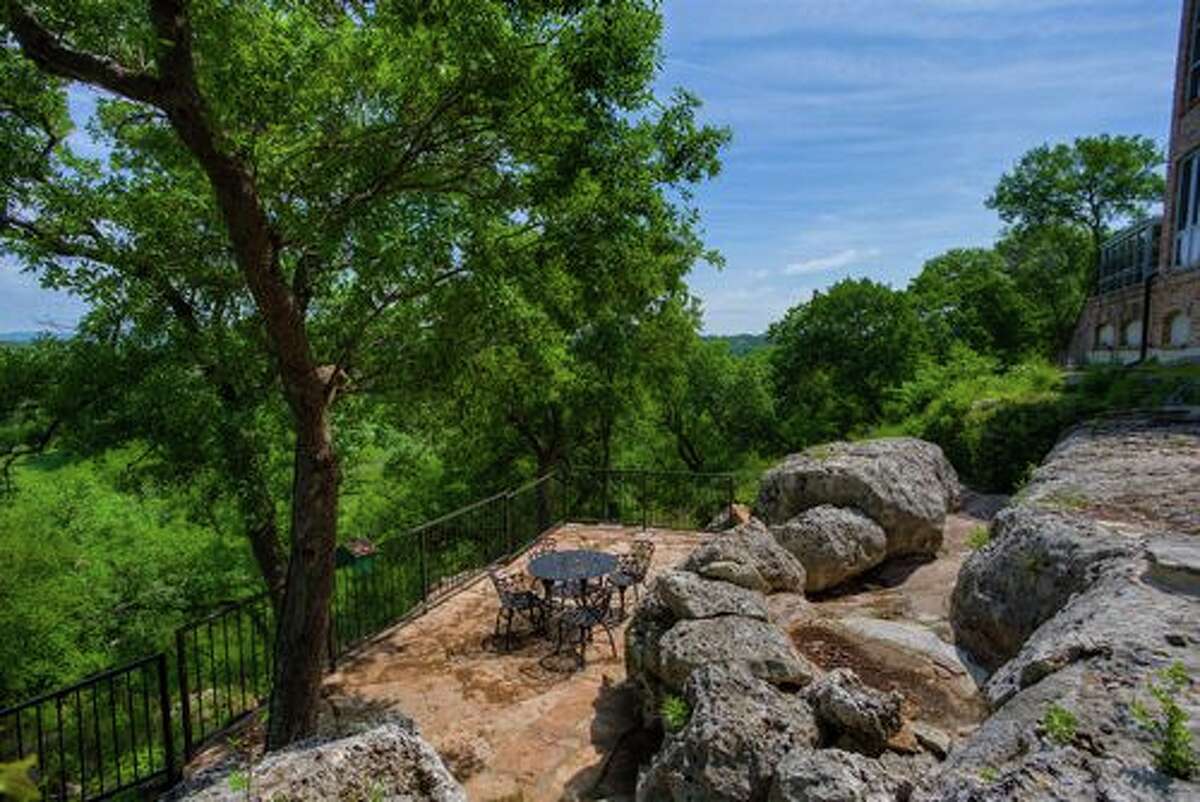 Beautiful ranch in 'golden triangle of the Hill Country' listed for $18 ...