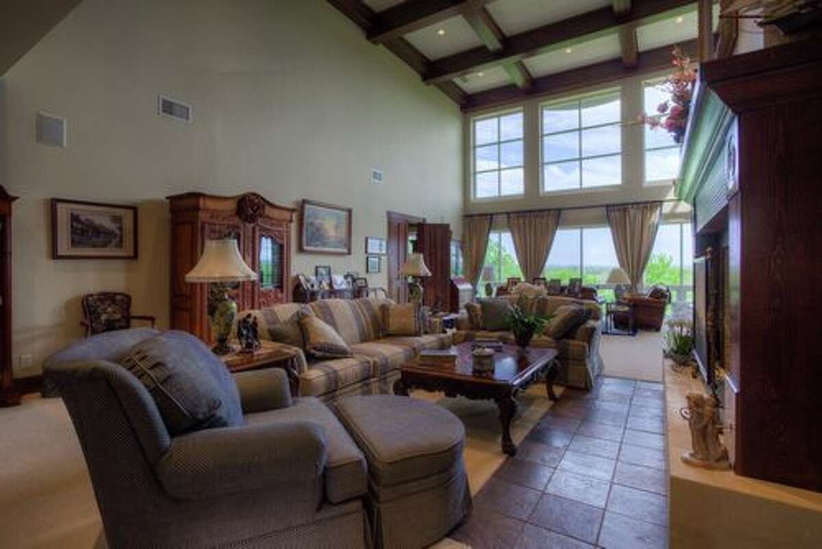 Beautiful ranch in 'golden triangle of the Hill Country' listed for $18 ...