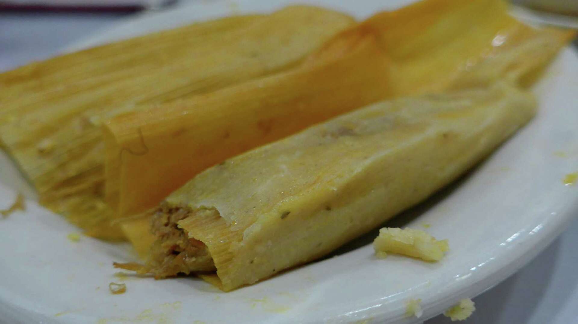 This San Antonio woman's viral tamal-making hack may change your next ...