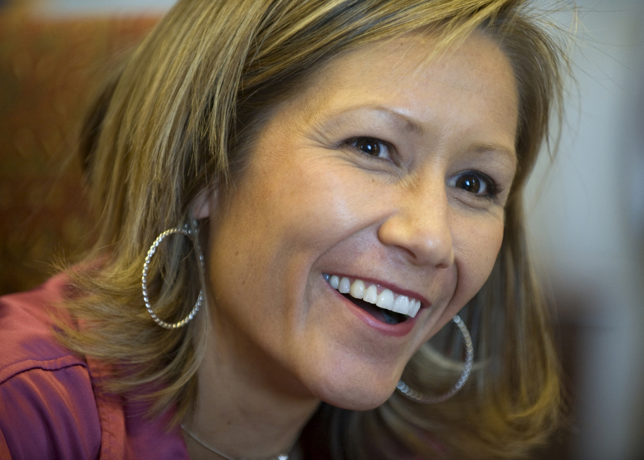 Key Hillary Clinton aide honed her skills in Stanford athletics