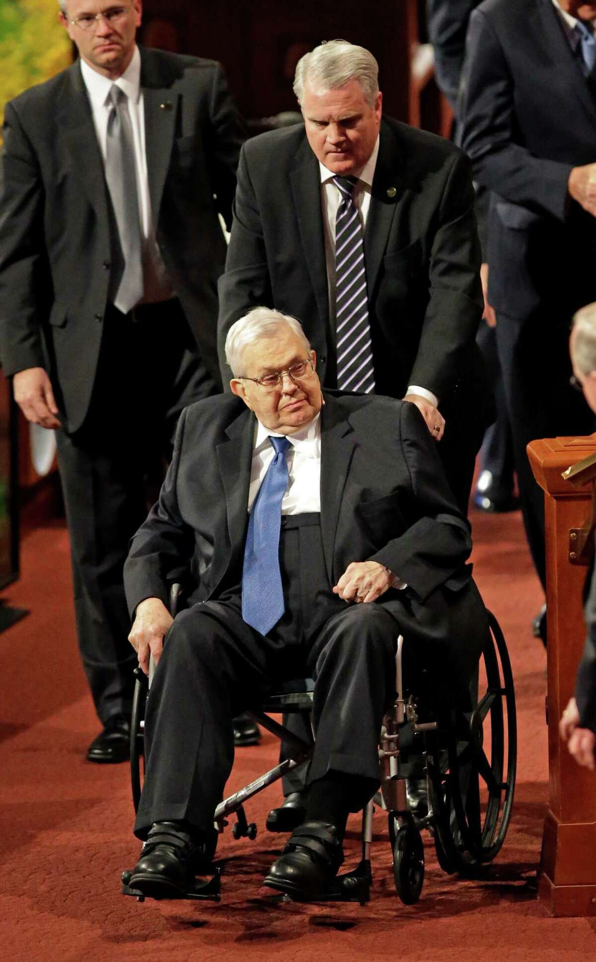 Top-ranking Mormon leader Boyd K. Packer dies at 90