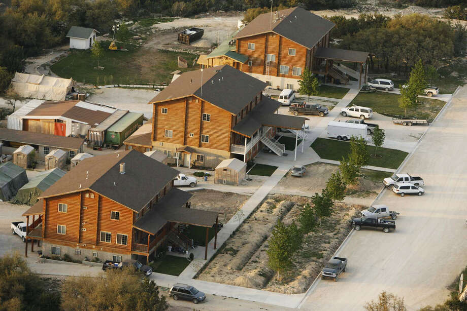 Polygamist Warren Jeffs' $20 million Texas ranch attracting a few ...