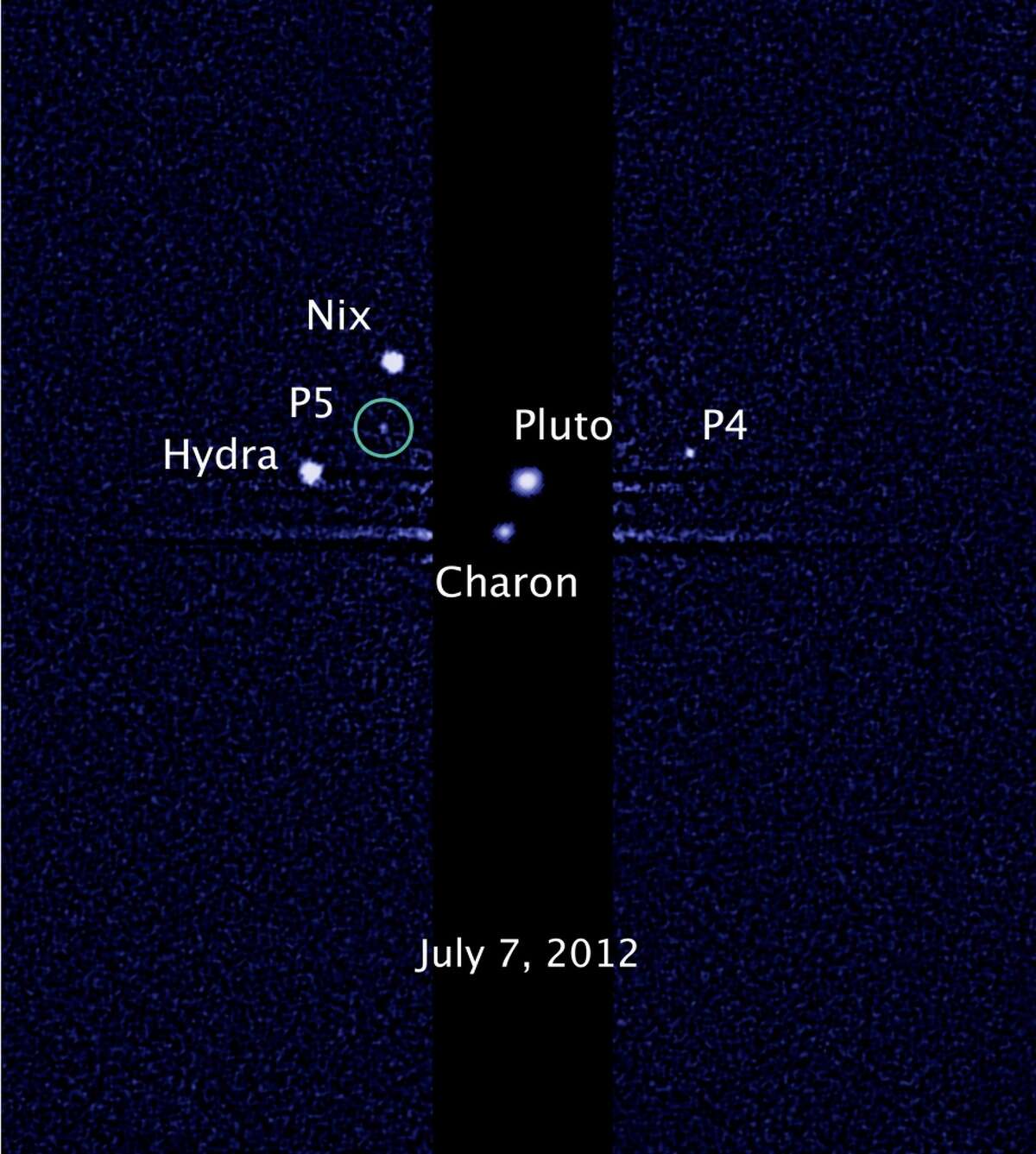 Zoomable Charon (of Pluto fame) will knock your socks off