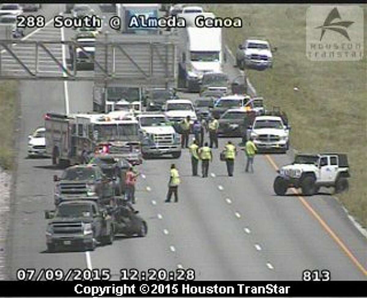 Texas 288 reopens after crash blocked freeway