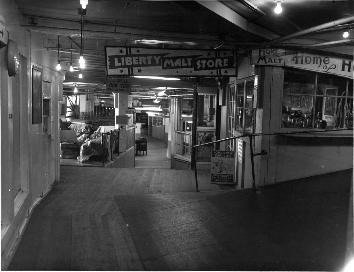 Post Alley: Seattle’s most charming street in photos