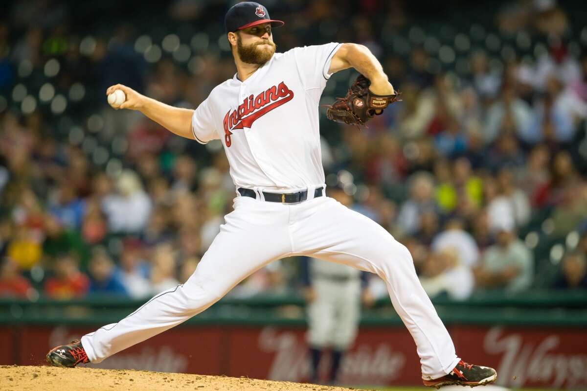 Seattle Mariners release pitcher Cody Anderson