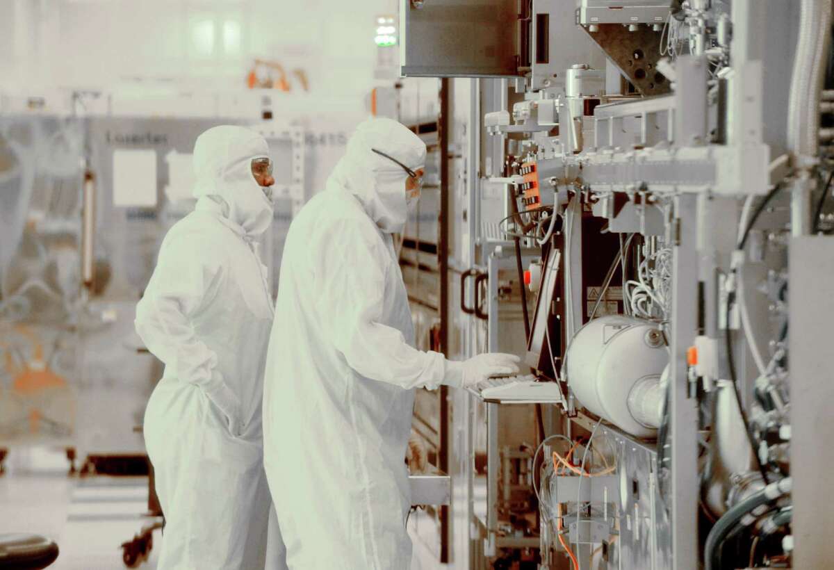 Made in Albany: IBM reveals breakthrough chip made at SUNY Poly