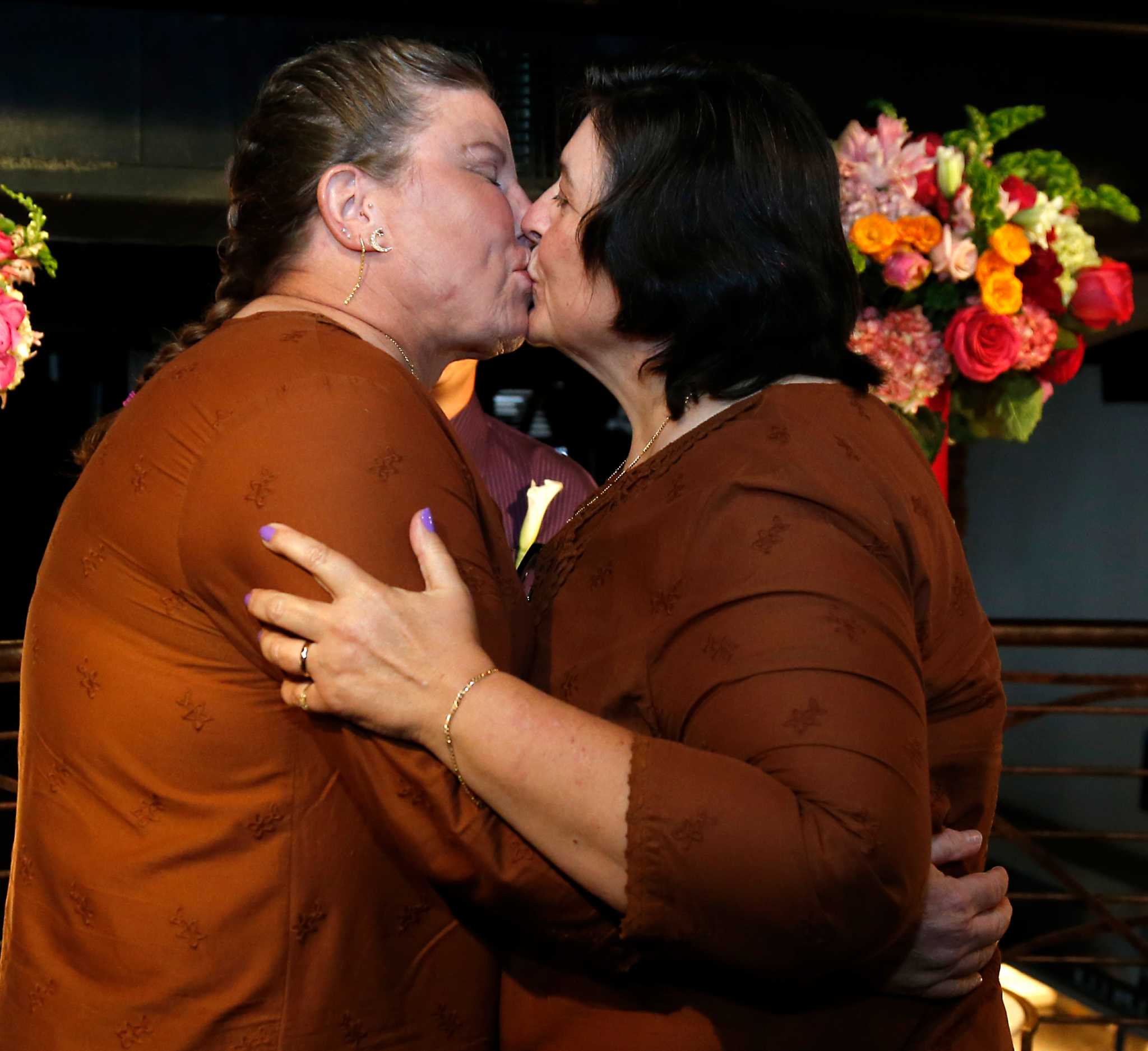 Mass Same Sex Wedding At Sambuca Restaurant In Downtown Houston 9568