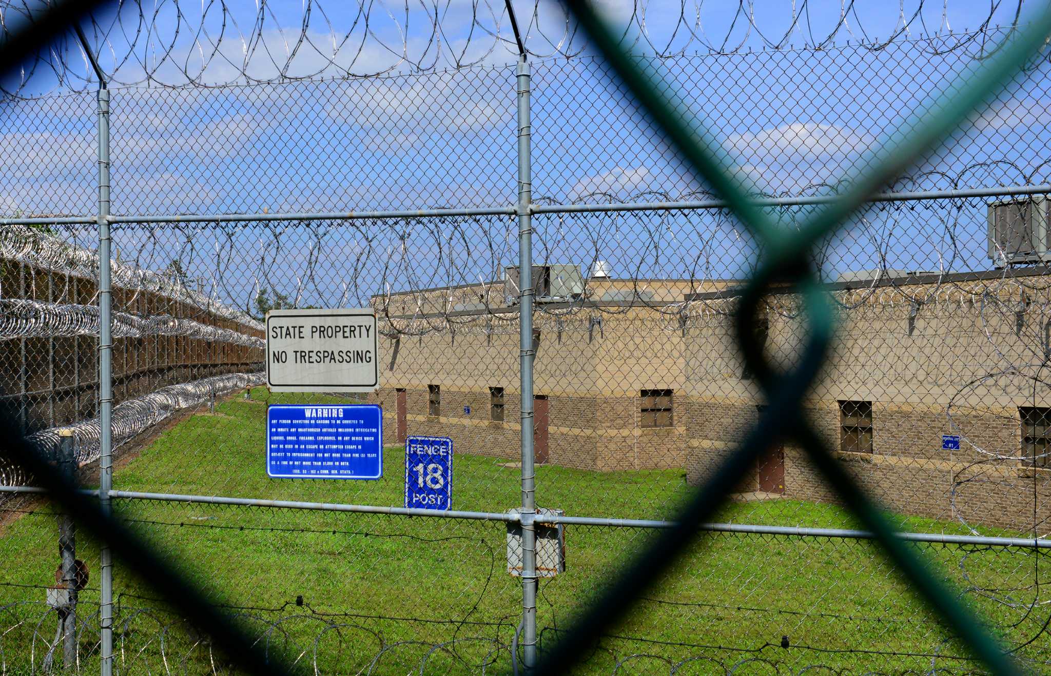 State to close building at Bridgeport Correctional Center