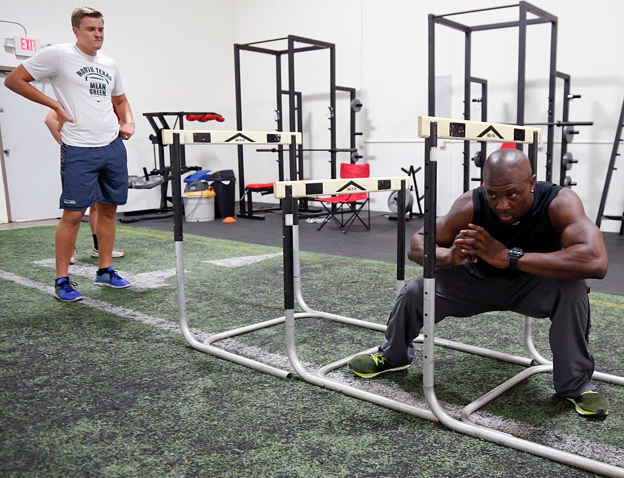 Former NFL player pursues his passion for cooking, exercise