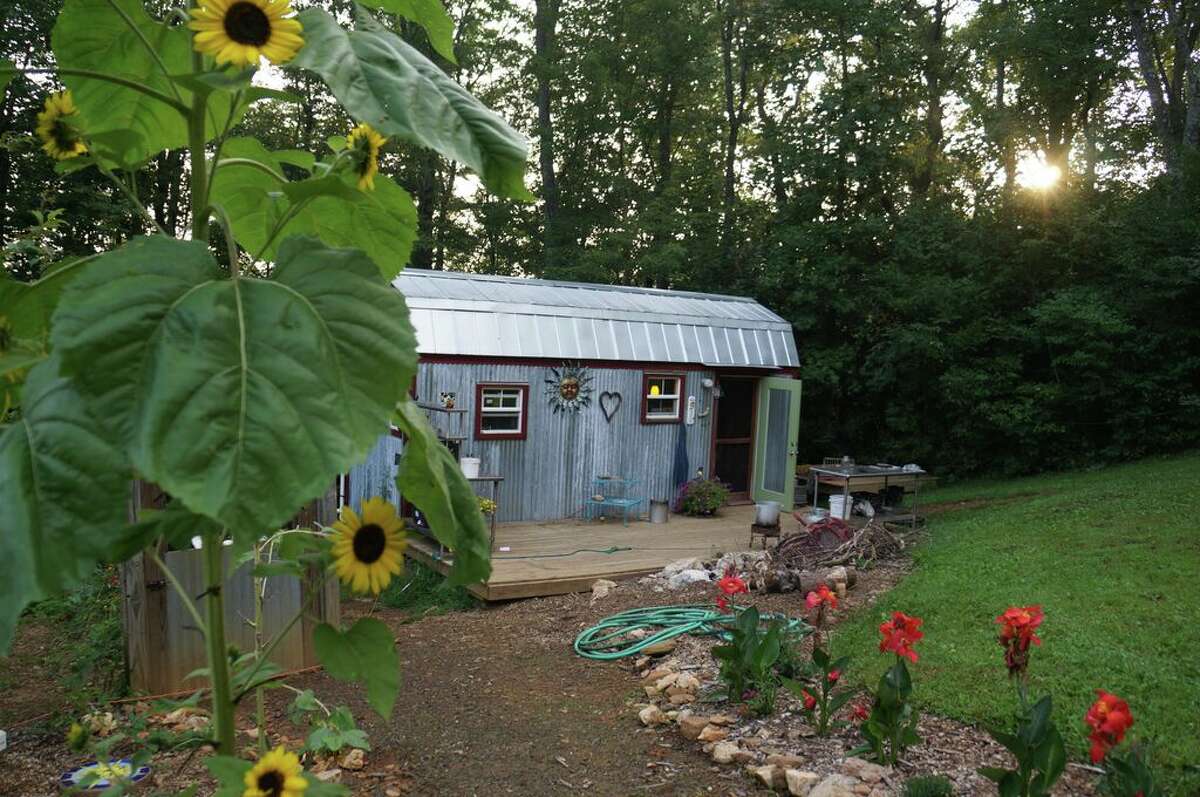 Bay Area couple finds affordable living with 162-square-foot tiny house