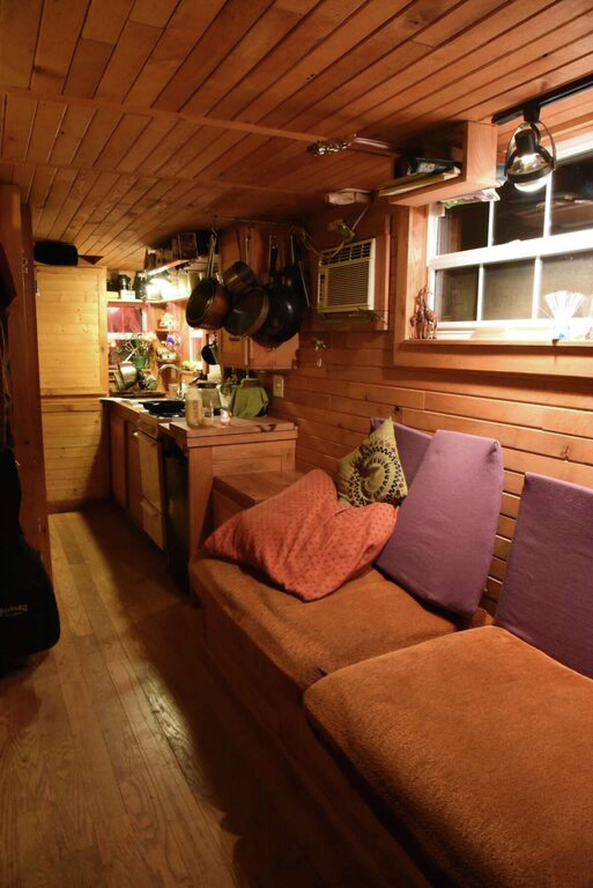 Bay Area couple finds affordable living with 162-square-foot tiny house