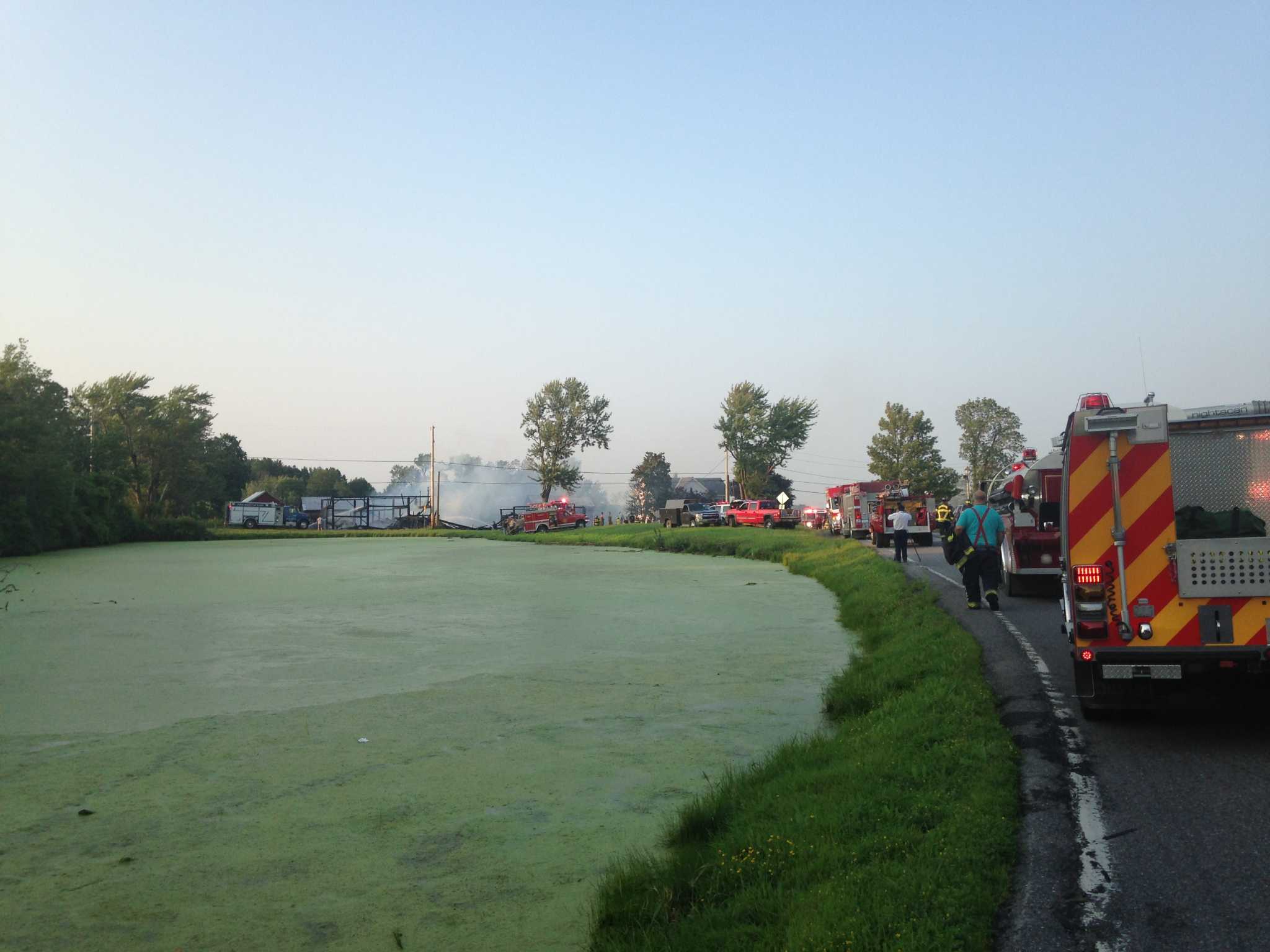 Saturday fire wrecks 2 Rotterdam barns