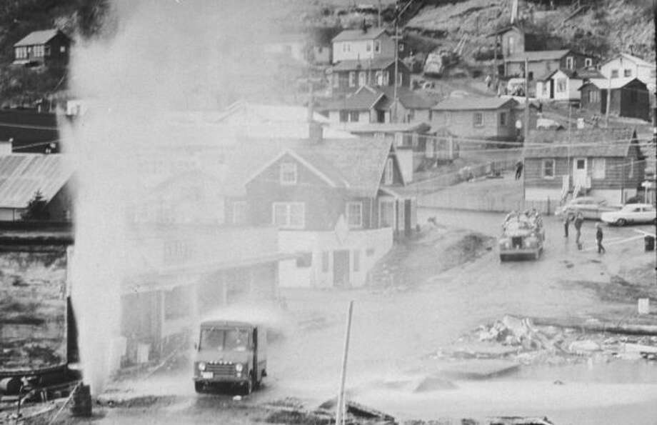 The day in 1964 when a tsunami ravaged Crescent City - SFGate