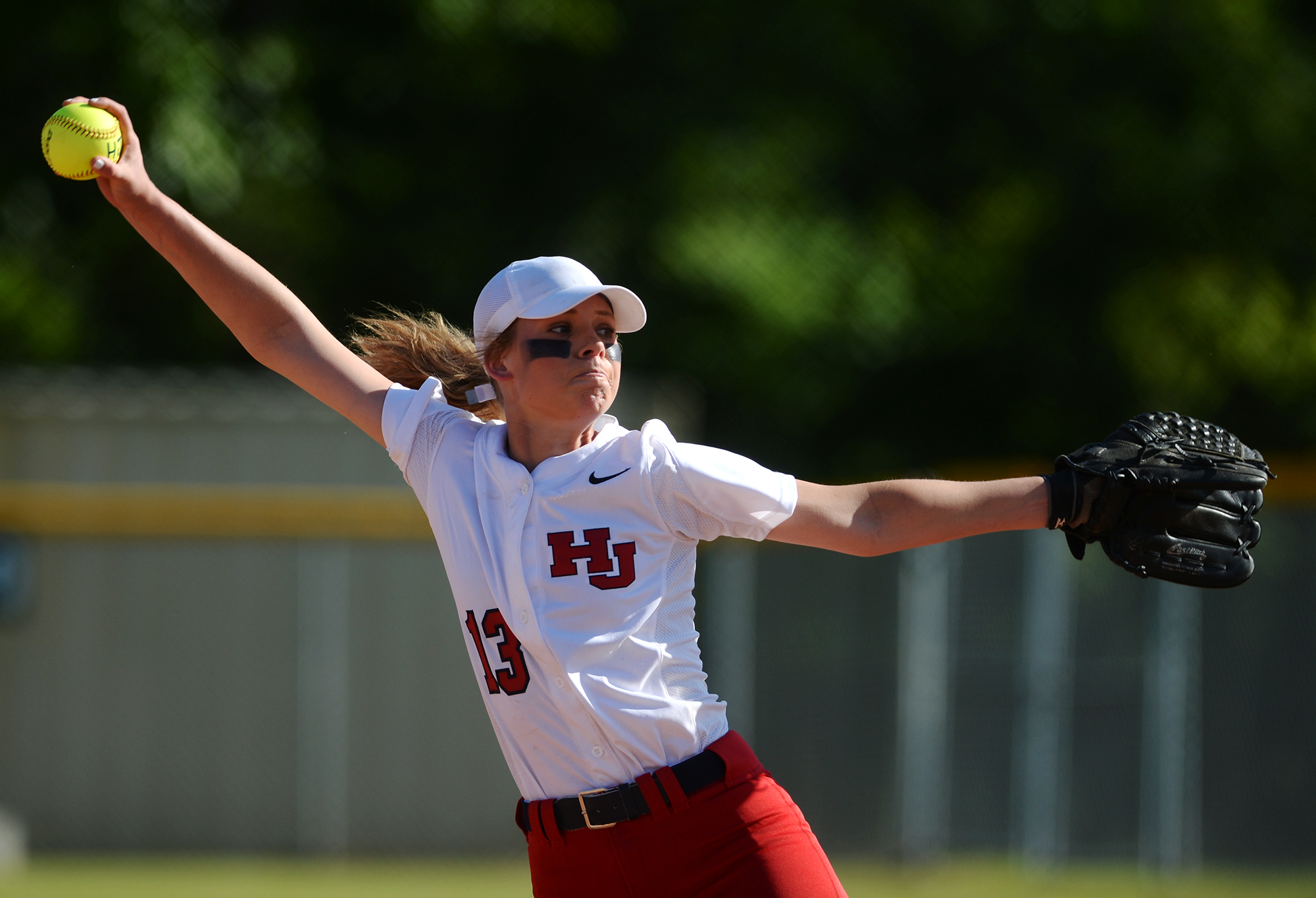 Huff signs to play softball at LSC-PA