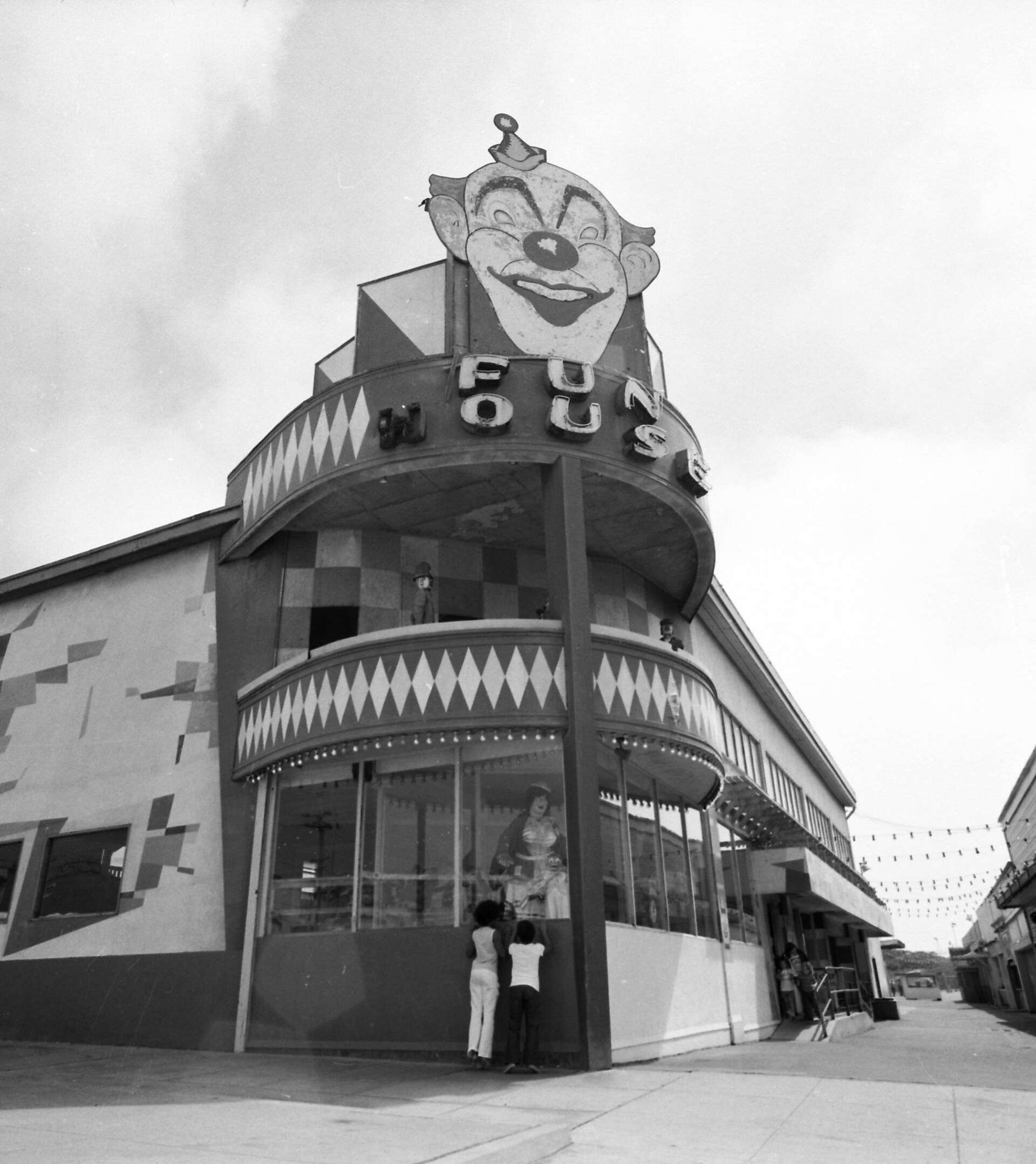 The haunting last days of Playland-at-the-Beach, frozen in time