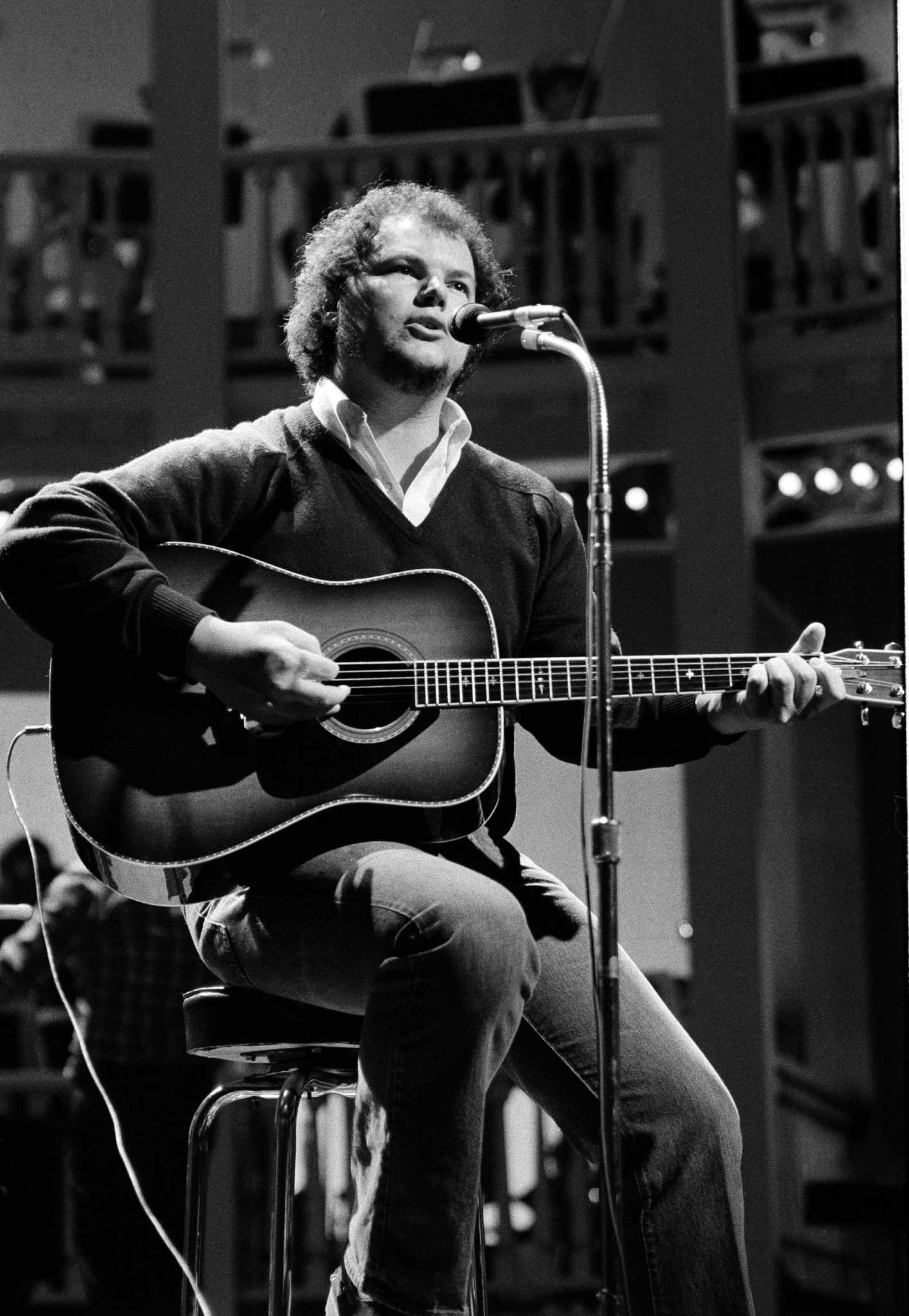 'You can keep half the plaque': Man petitions to replace Columbus ...