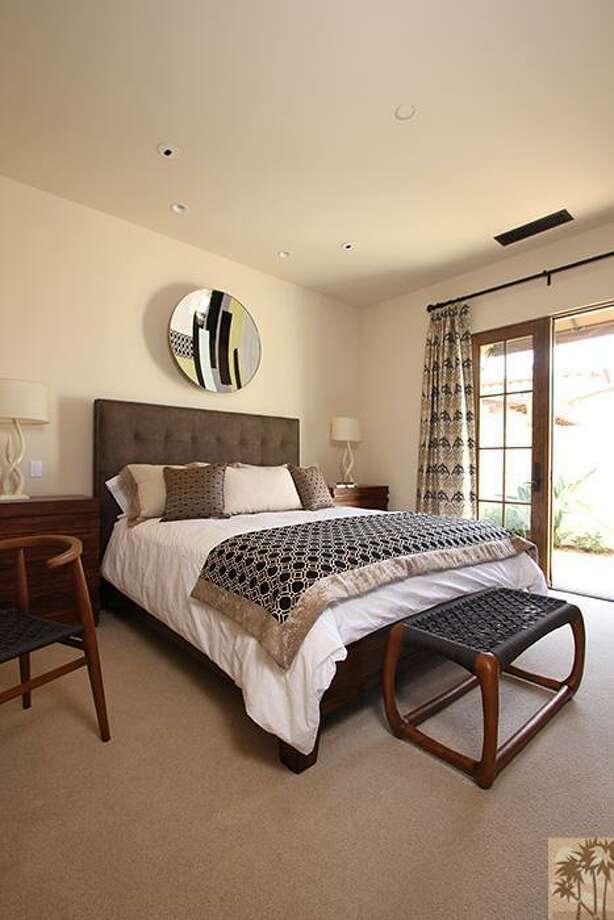 Nike co-founder Phil Knight purchases beautiful La Quinta mansion for ...