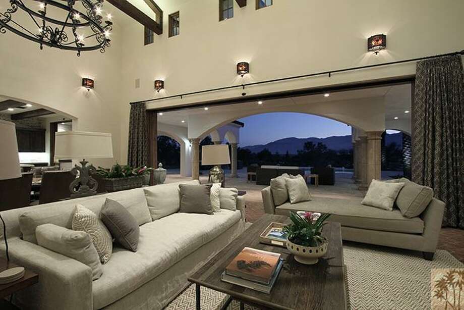 Nike co-founder Phil Knight purchases beautiful La Quinta mansion for ...