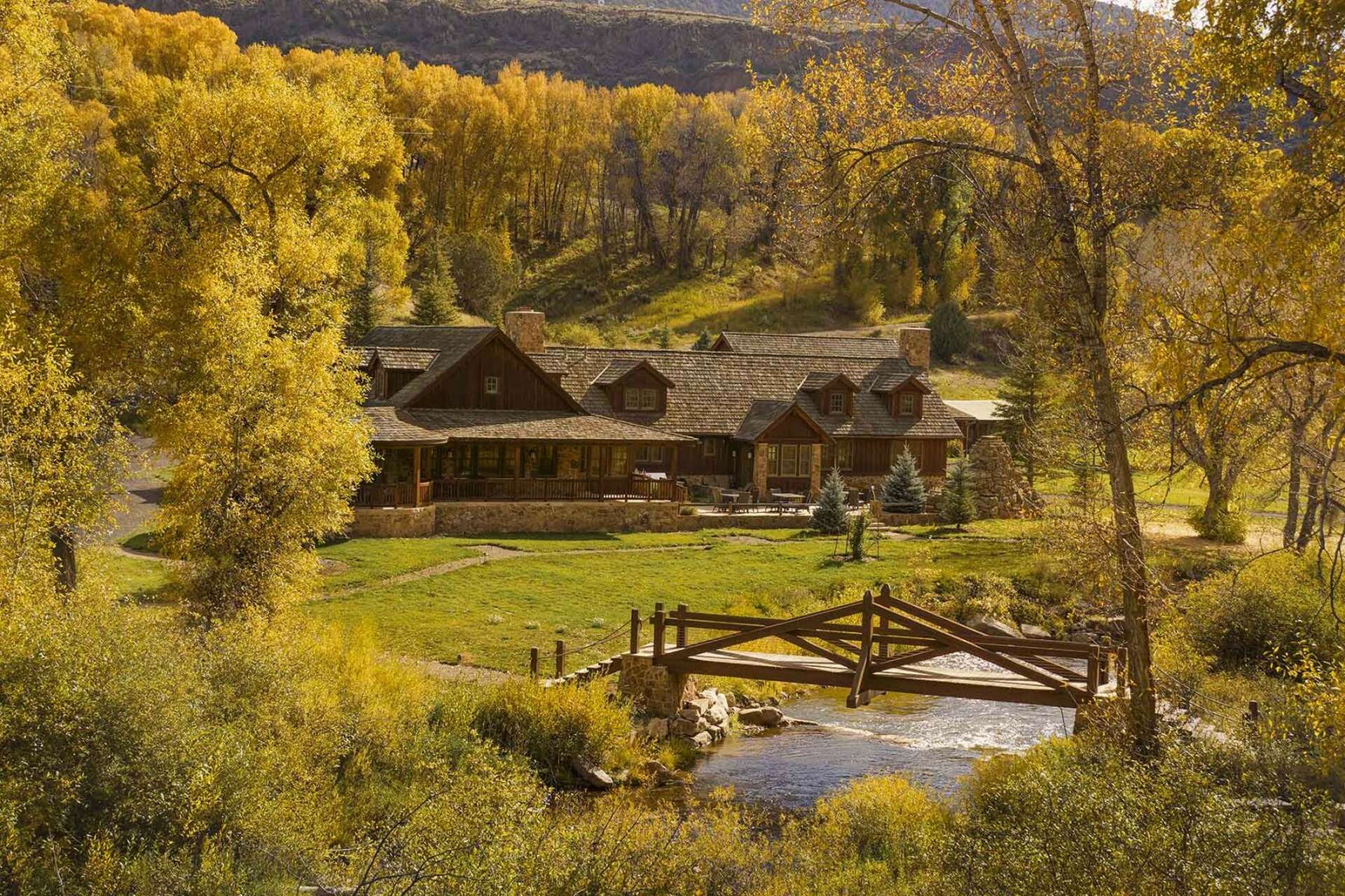 Texas billionaire family lists 785-acre fly-fishing ranch