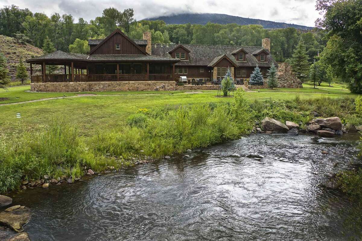 Texas billionaire family lists 785-acre fly-fishing ranch