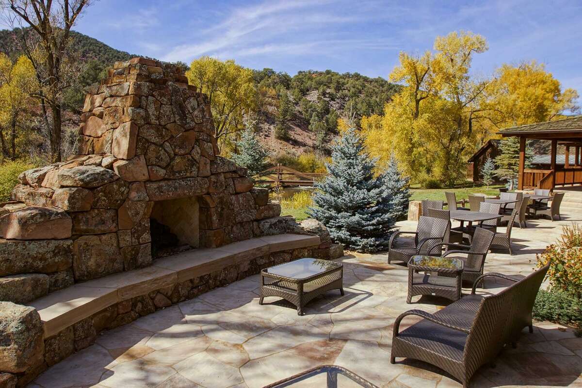 Texas billionaire family lists 785-acre fly-fishing ranch