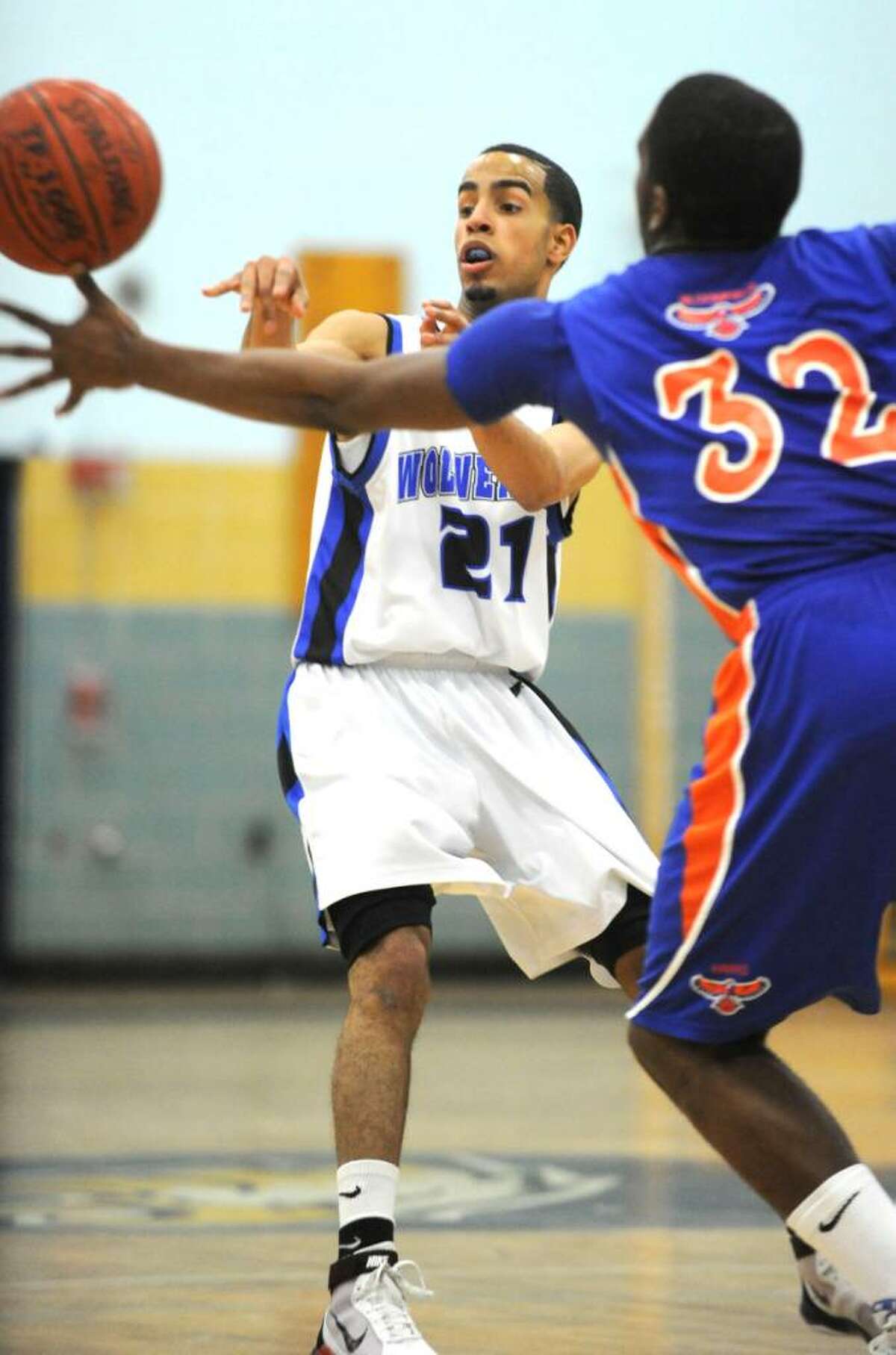 Without Henry, Abbott Tech no match for Bloomfield in Class M semifinal