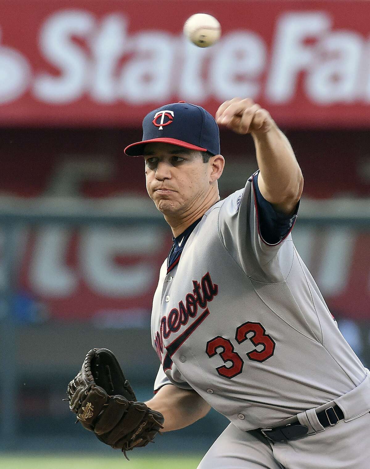 Ex-A’s starter Tommy Milone set to pitch at Coliseum