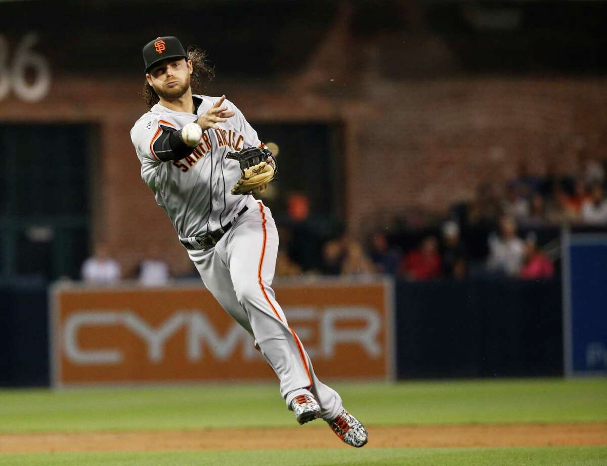 Brandon Crawford reenacts famous Candlestick Park photo in new ad